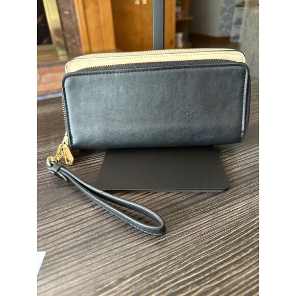 Reed Krakoff | Bags | 625 Reed Karkoff Black And Offwhite Color Block ...